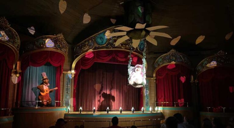 Disney World's Country Bear Jamboree - Military Disney Tips