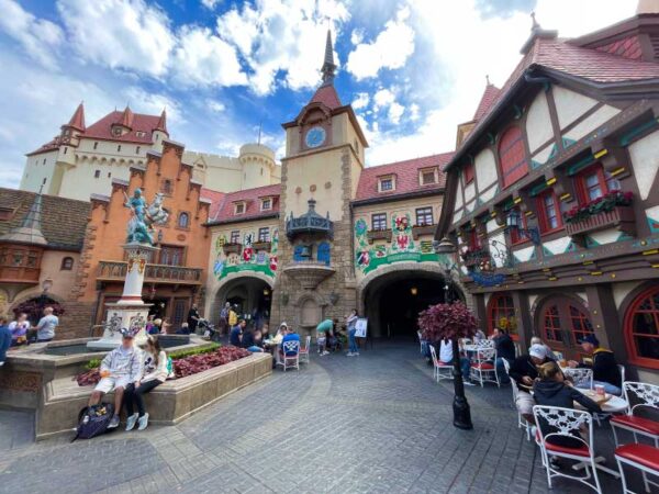 EPCOT's Biergarten Restaurant in Germany - Military Disney Tips