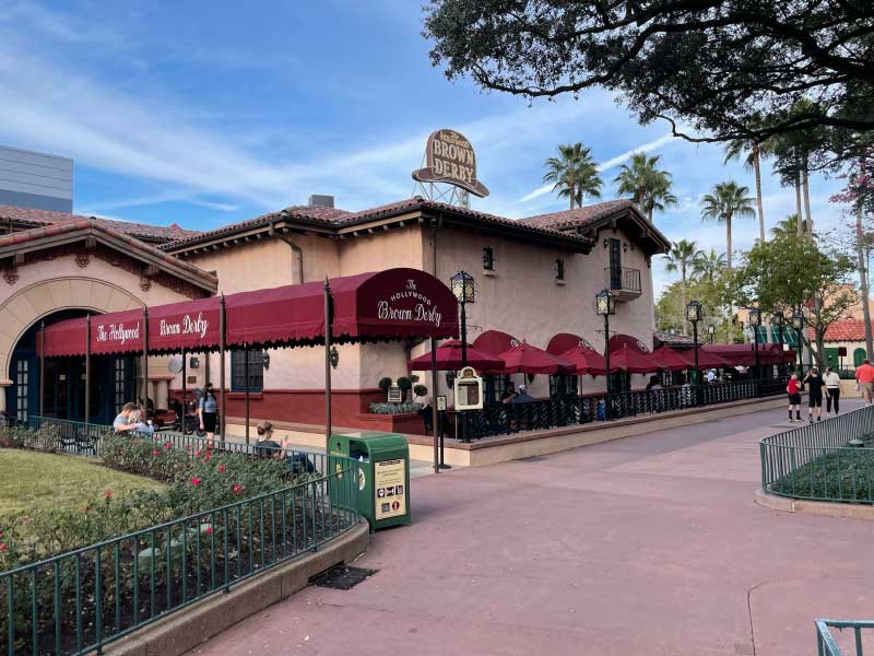 The Hollywood Brown Derby in Disney's Hollywood Studios - Military ...