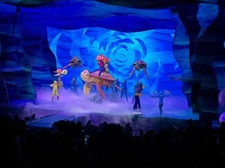 Finding Nemo: The Big Blue… and Beyond - Disney's Animal Kingdom ...
