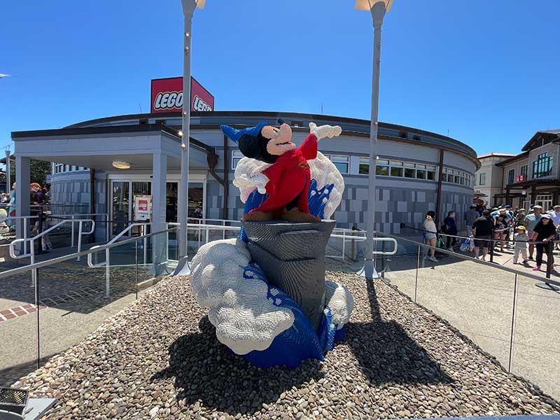 Marketplace at Disney Springs – Dining, Shopping & Entertainment Guide ...