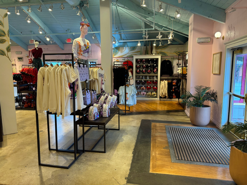 Tren-D at Disney Springs - Military Disney Tips